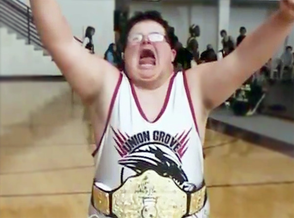 This High School Athlete Does Something AMAZING for a Competitor with ...