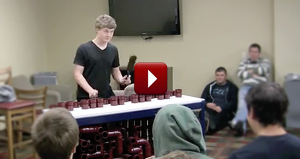College Student Makes Awesome Music Using the COOLEST Thing - Creative ...