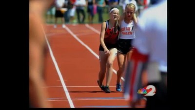 Runner Carries Injured Rival Across The Finish Line - Unbelievable ...