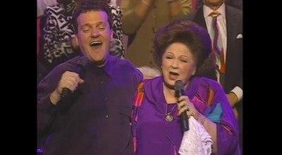 Gaither Vocal Band and Vestal Goodman - The Old Gospel Ship [Live ...