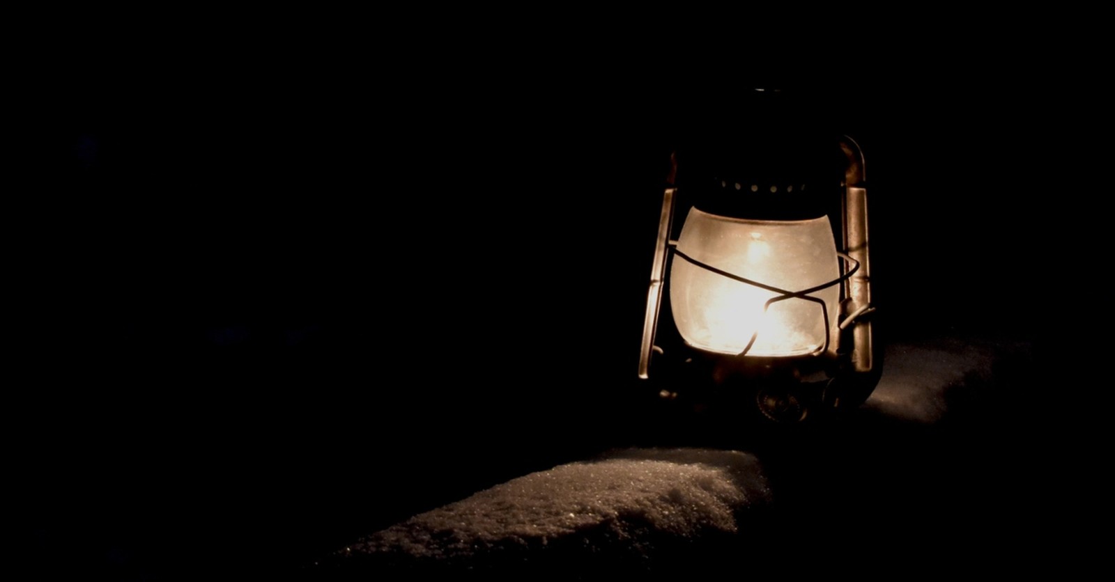 How Are Christians Supposed to Expose Darkness? - Topical Studies ...