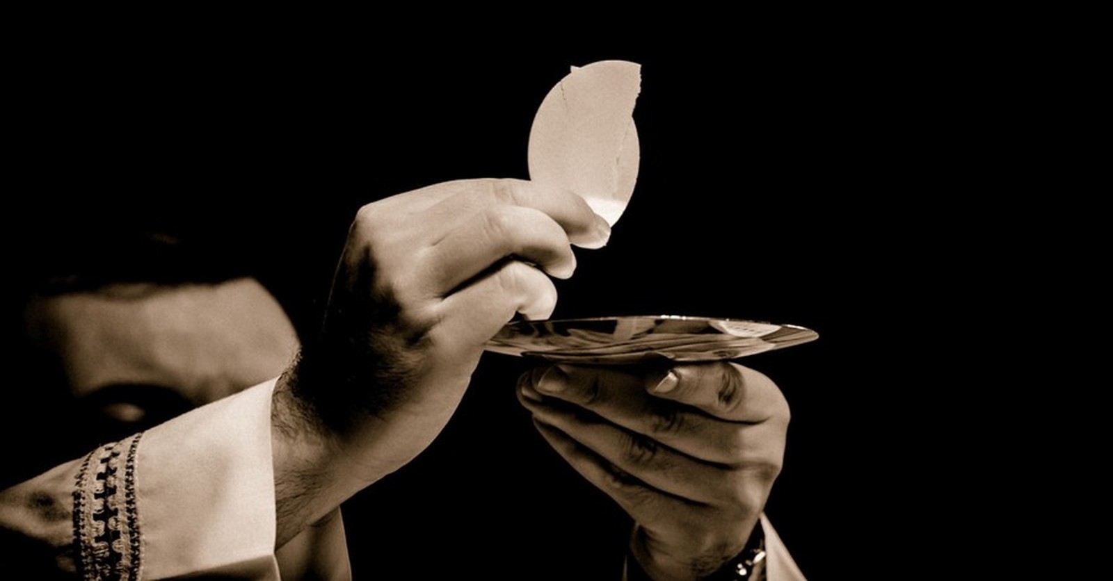 What Should All Christians Know about Transubstantiation? - Topical ...