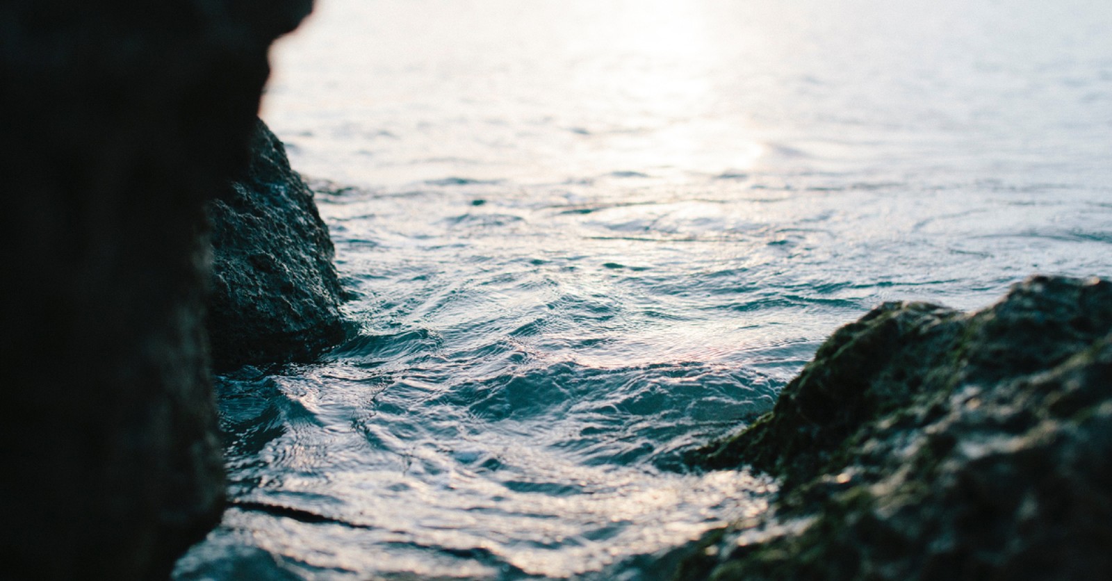 10 Comforting Bible Verses for COVID 19 Quarantine | Bible Study Tools