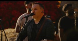 Matt Redman - Never Once (Slideshow with Lyrics) - Christian Music Videos