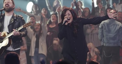 'The Blessing' Kari Jobe And Cody Carnes With Elevation Worship ...
