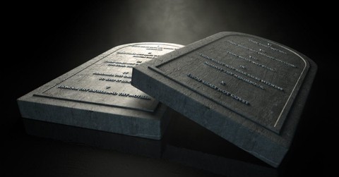 The 10 Commandments: List and Bible Meaning Explained | Bible Study Tools