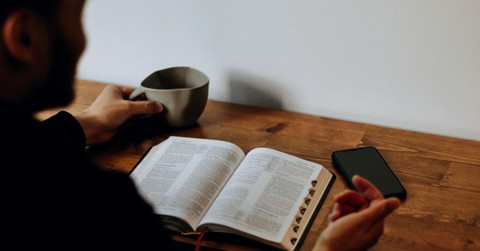 15 Verses Outside of the Gospels That Point to Christ - Topical Studies ...