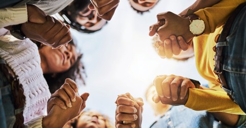 7 "God, Please Help Me" Prayers for When You're at the End of Your Rope ...