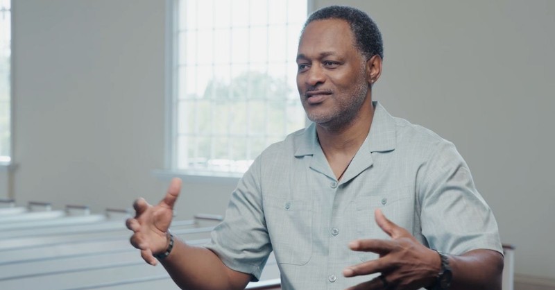 Tyler Perry's ‘The Oval’ Star Javon Johnson Speaks on Faith, Family ...