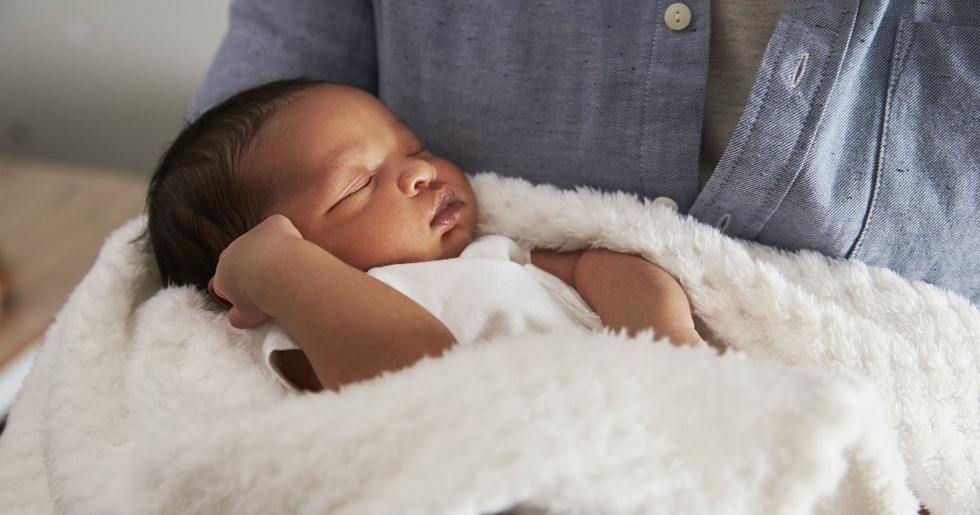 10 Peaceful Meditations for New Moms to Find Rest