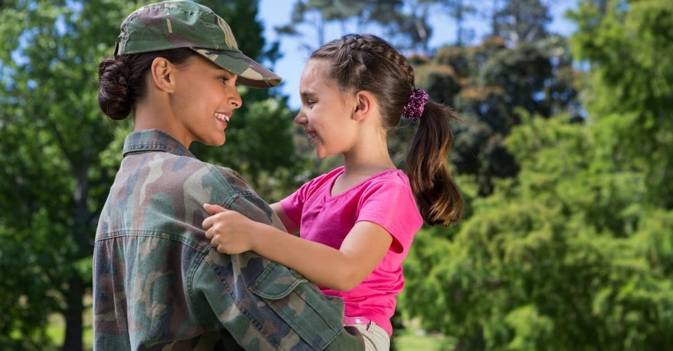 10 Great Ways to Show Support for Military Families