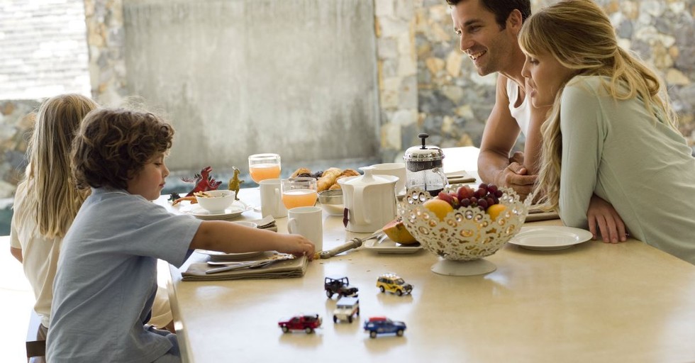 10 Ways to Make Your Family's Dinnertime More Meaningful