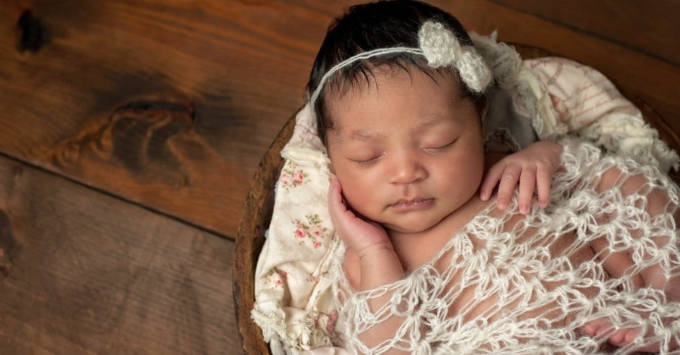 7 Lies Everyone Believes about Having Kids
